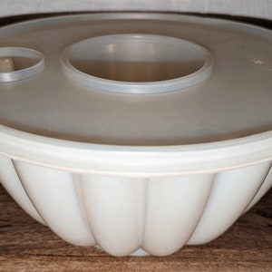 Vintage TUPPERWARE JELLO Mold, Mint Green Three-piece Set 1970s - Etsy