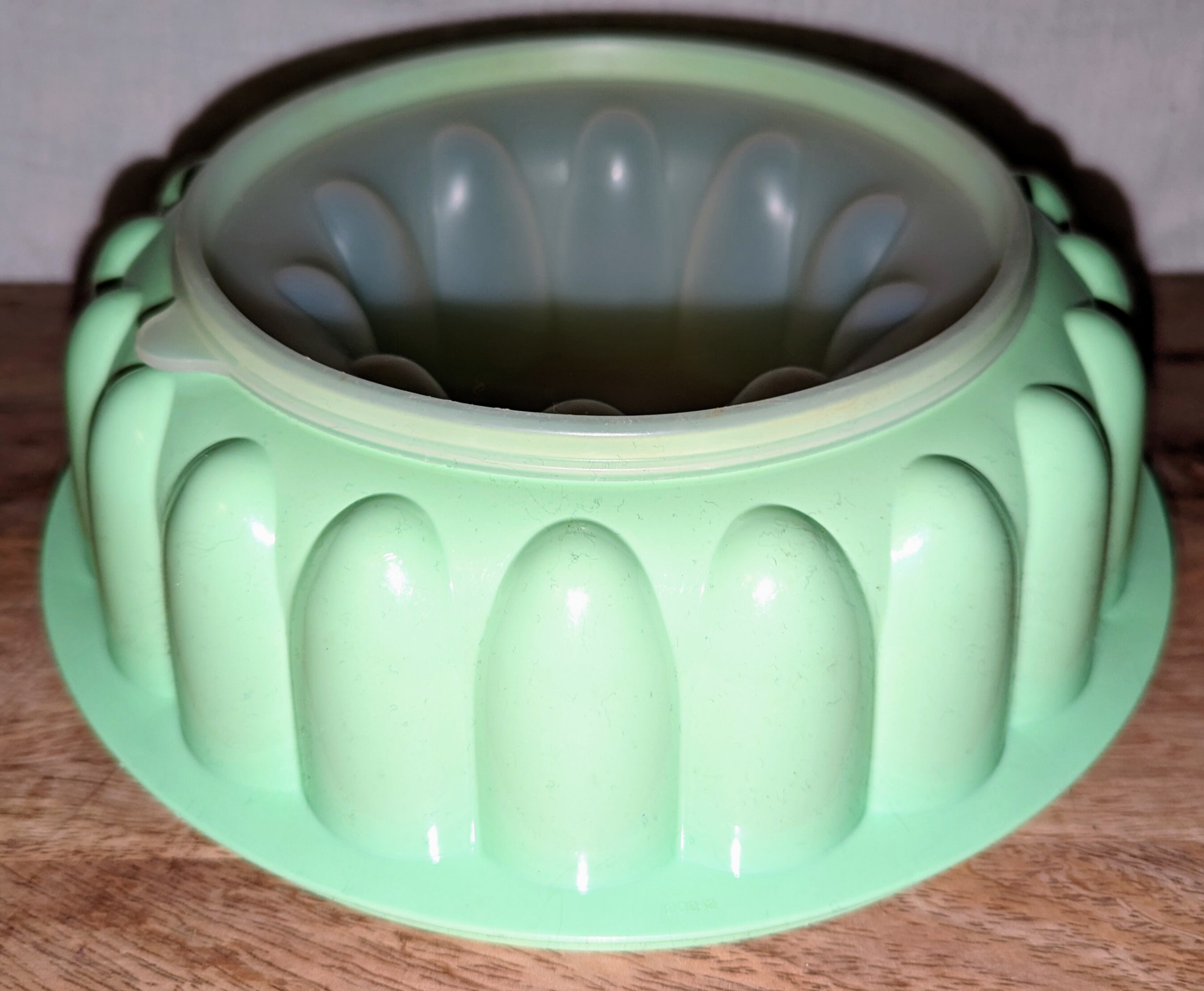 Vintage TUPPERWARE JELLO Mold, Mint Green Two-piece 1970s - Etsy