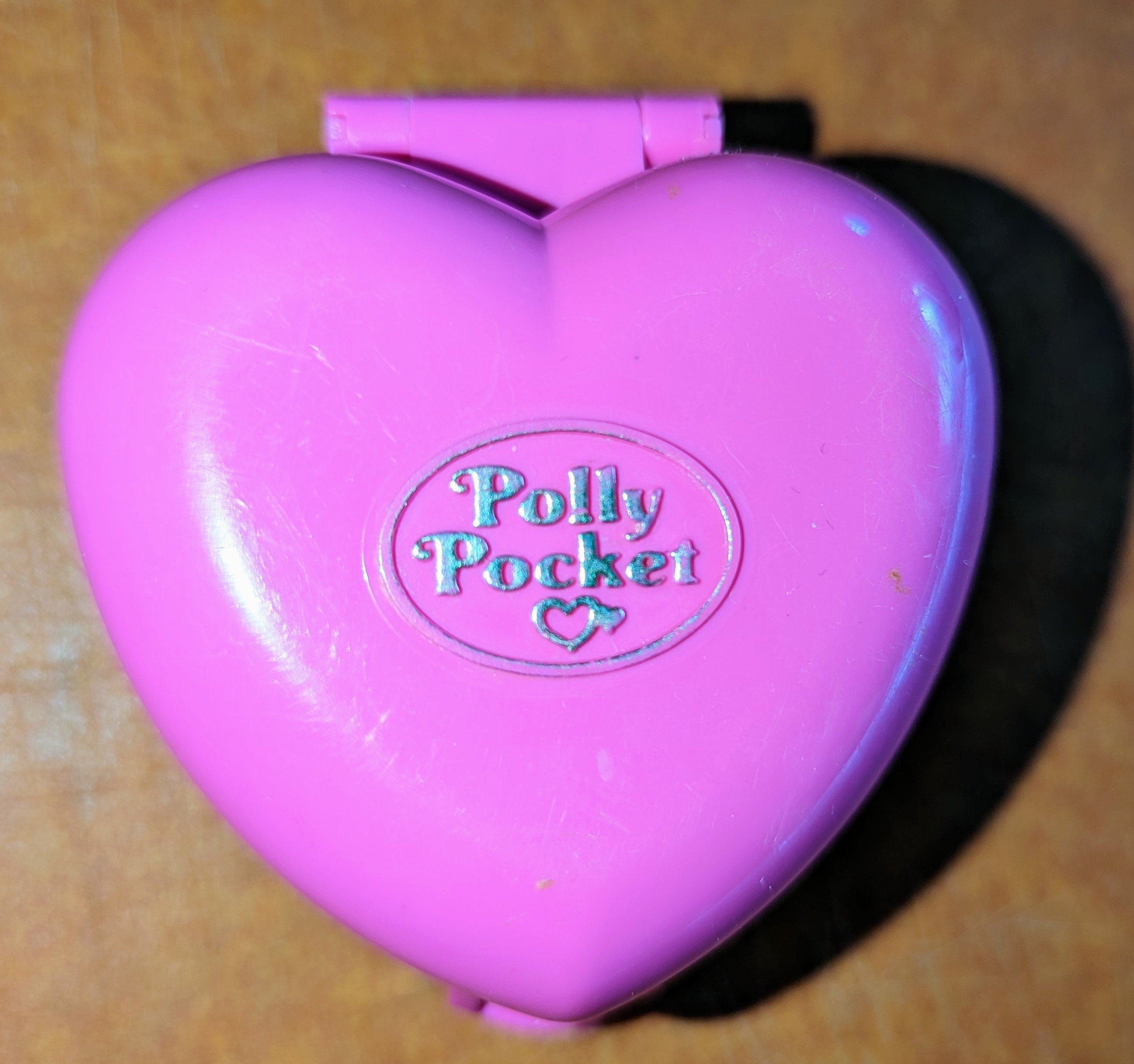 Vintage 1993 POLLY POCKET Compact, Pink Polly Pocket, Precious Puppes ...