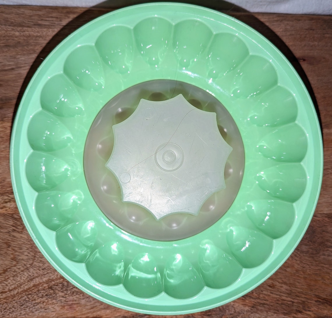Vintage TUPPERWARE JELLO Mold, Mint Green Two-piece 1970s - Etsy