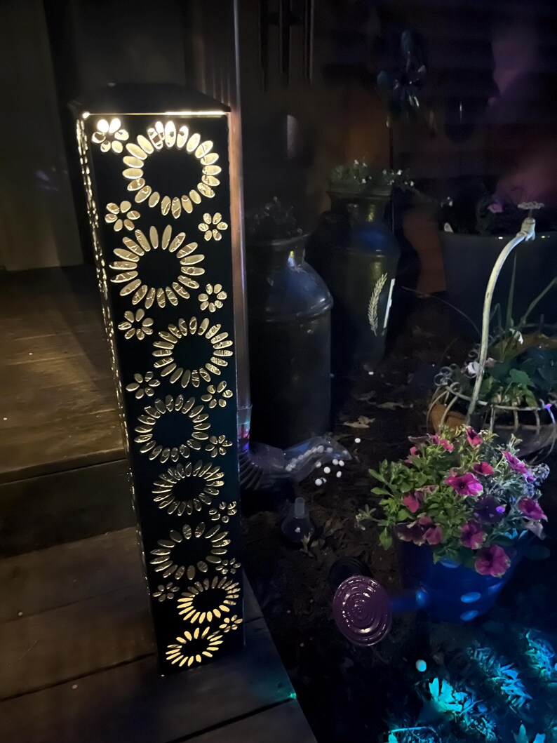 Garden Column W/solar Lighted Top -garden Pillar - Sunflower Pattern ...