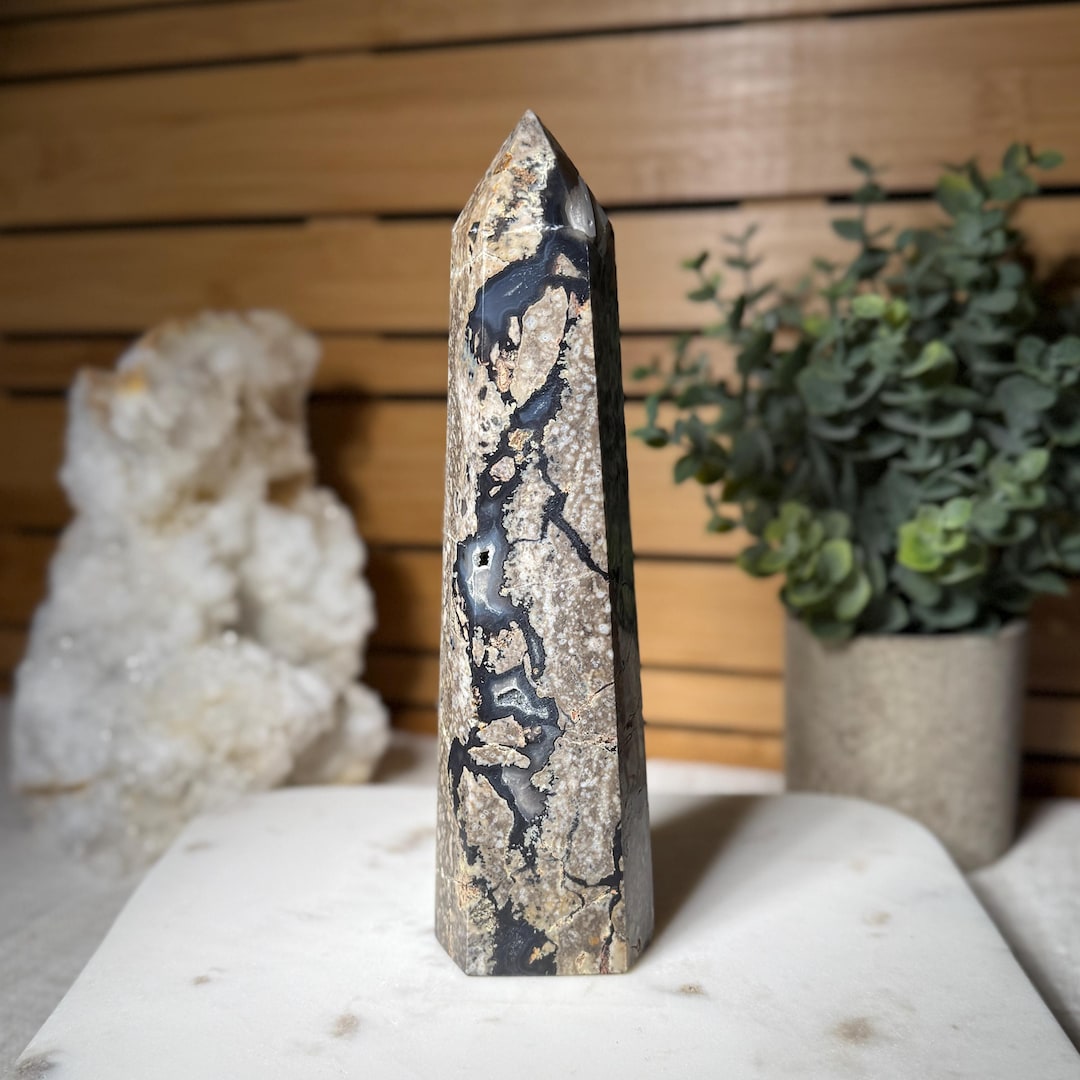 Large Volcano Agate Tower Grounding Crystal Tower for Strength and ...
