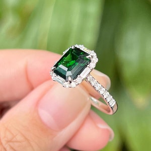 Emerald Cut Tsavorite Garnet Ring Vintage Green Tsavorite Garnet Ring ...