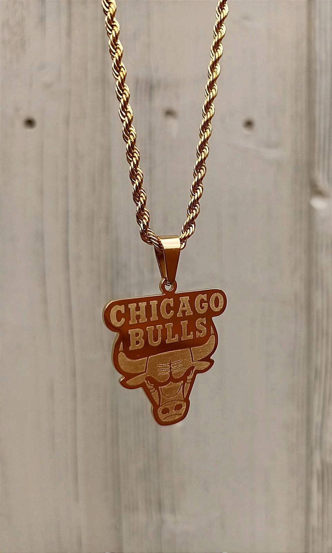 Chicago Bulls Pendant Necklace With Engraved Quote run With Us NBA Gift ...