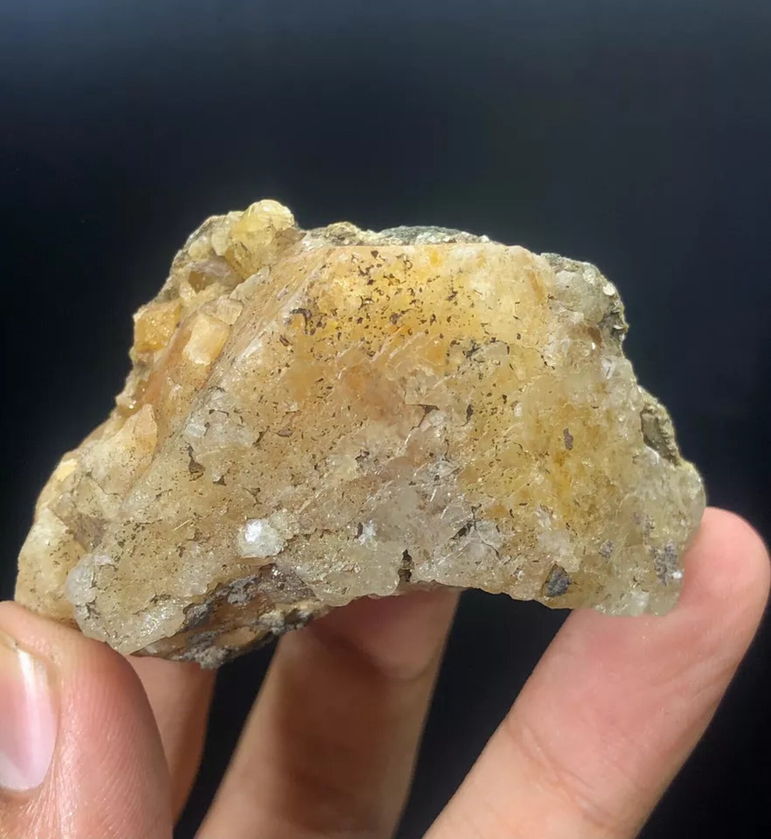 203 Gm Rare Scheelite Crystal, Natural Pyramid Scheelite From Skardu ...