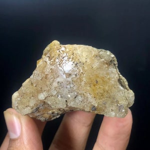 203 Gm Rare Scheelite Crystal, Natural Pyramid Scheelite From Skardu ...