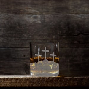 CROSSES AT CALVARY Engraved 11oz Rocks Glass | Christian Religious ...