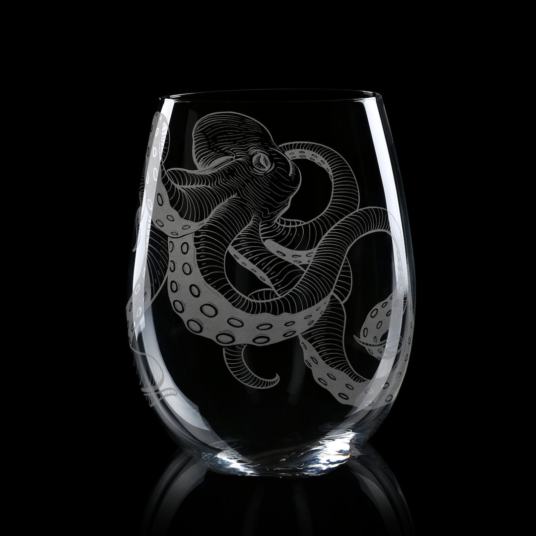 OCTOPUS Engraved 17oz Wine Glass | Ocean Animals Marine Life Water Sea ...