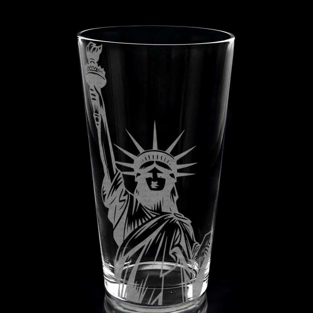 STATUE OF LIBERTY Engraved 16oz Pint Glass | American History Freedom ...