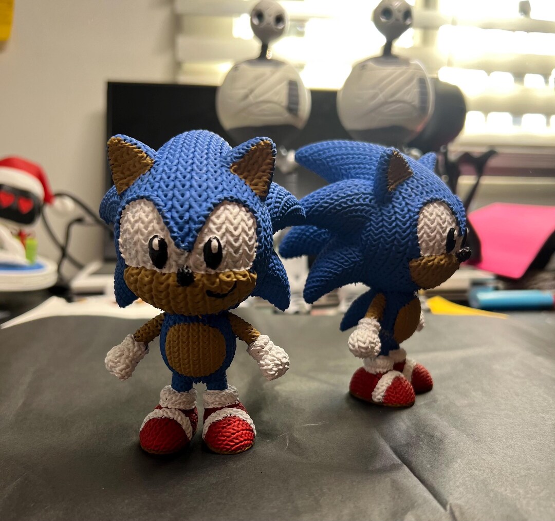 Sonic Figure Standing Figure Statue | Sonic Hedgehog Crochet Knitted ...