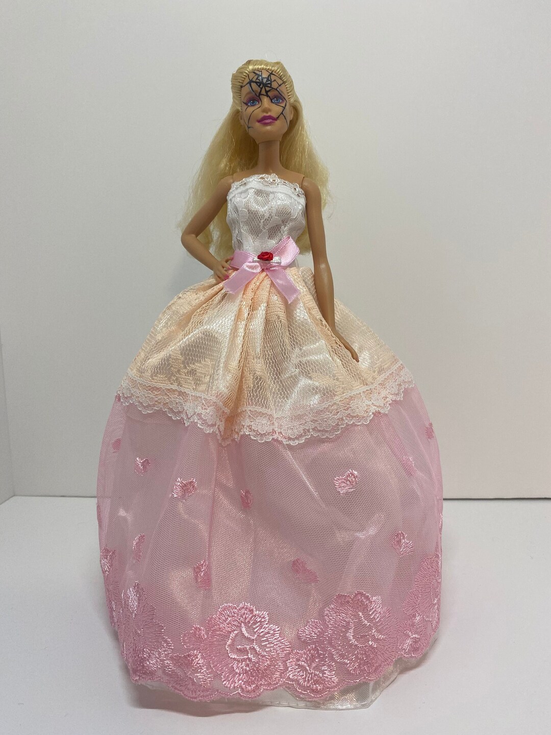 Shattered Barbie - Etsy