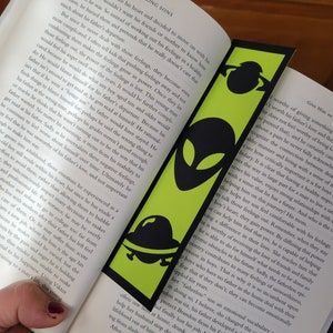 Alien Paper Bookmark - Etsy