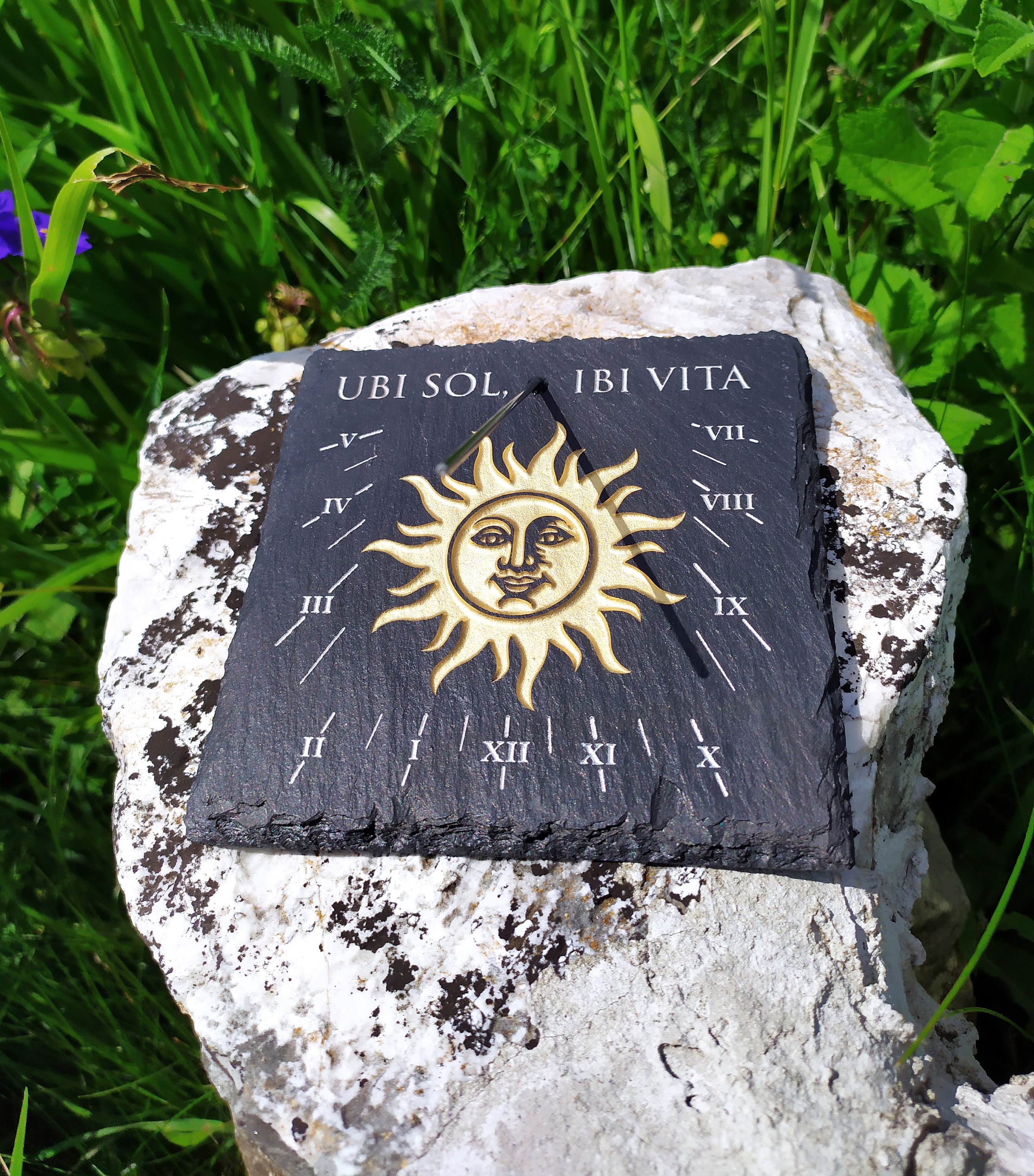 Sundial Horizontal Sundial Slate Sundial Engraved 13 X 13 Cm - Etsy