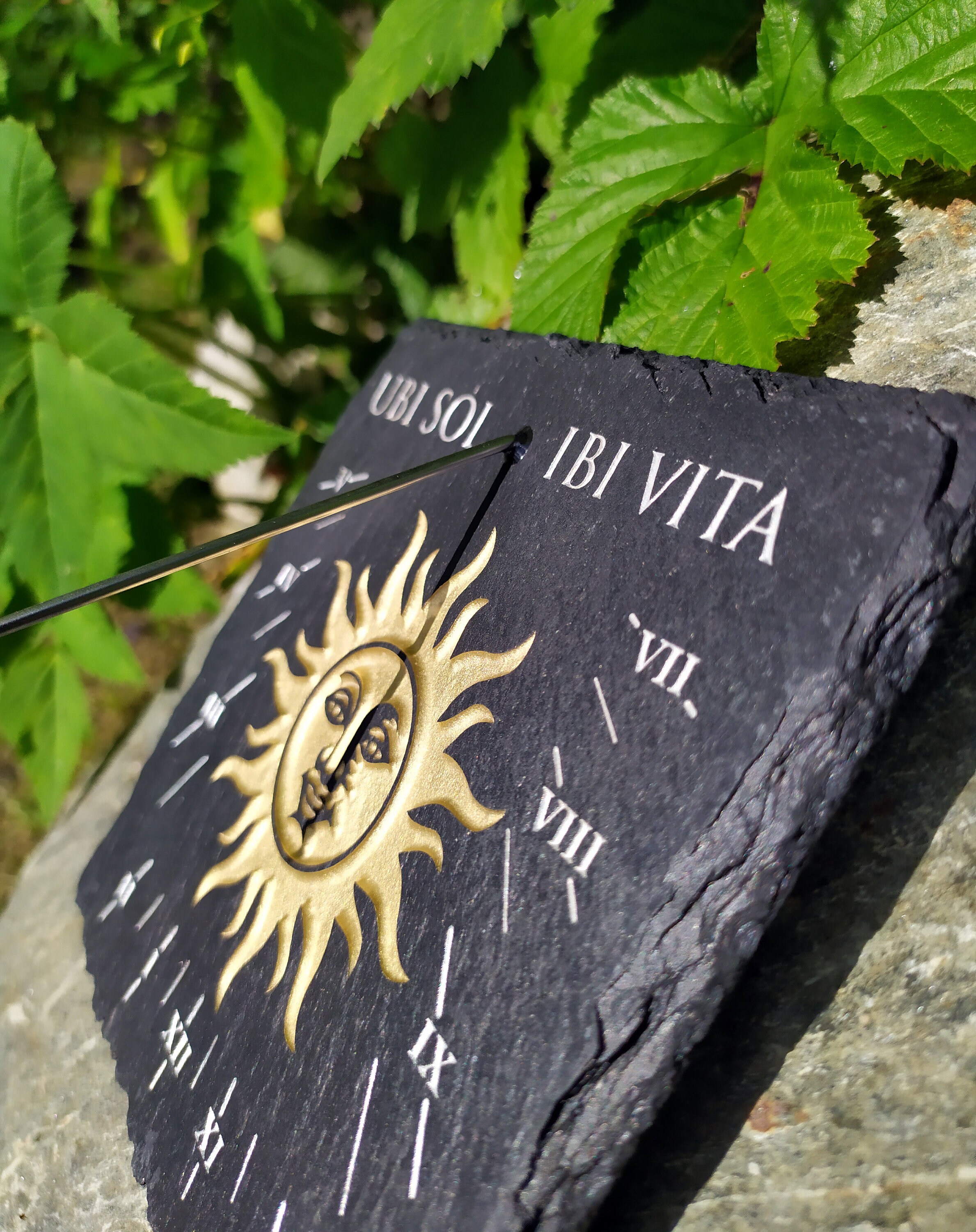 Sundial Horizontal Sundial Slate Sundial Engraved 13 X 13 Cm - Etsy