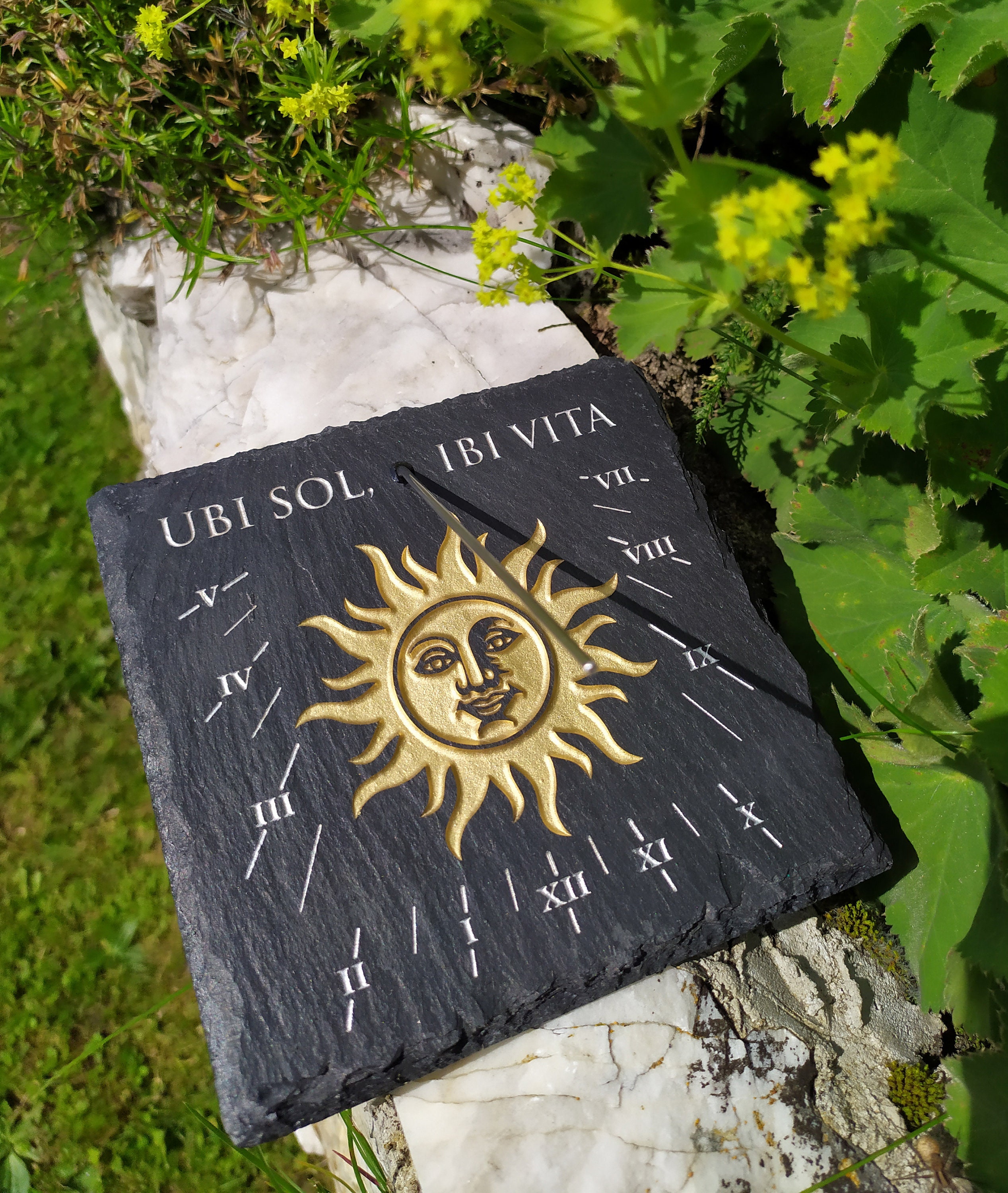 Sundial Horizontal Sundial Slate Sundial Engraved 13 X 13 Cm - Etsy