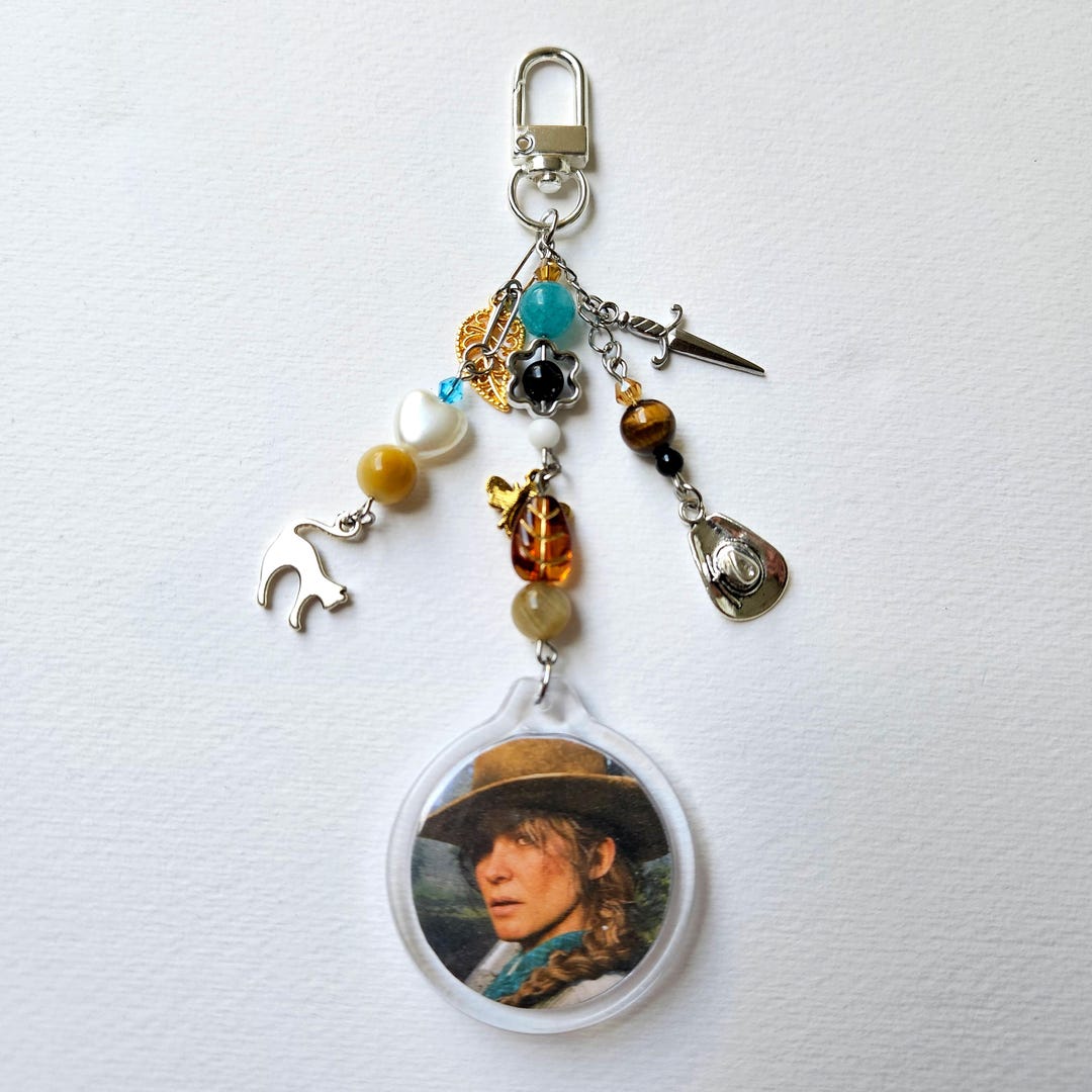 RDR2 Sadie Adler Keychain Red Dead - Etsy