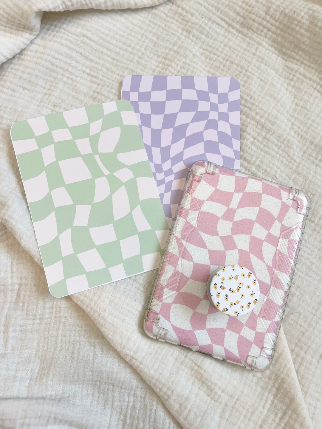 Kindle 6 Inch Basic Case Insert - Groovy Wavy Checker Print Cardstock ...