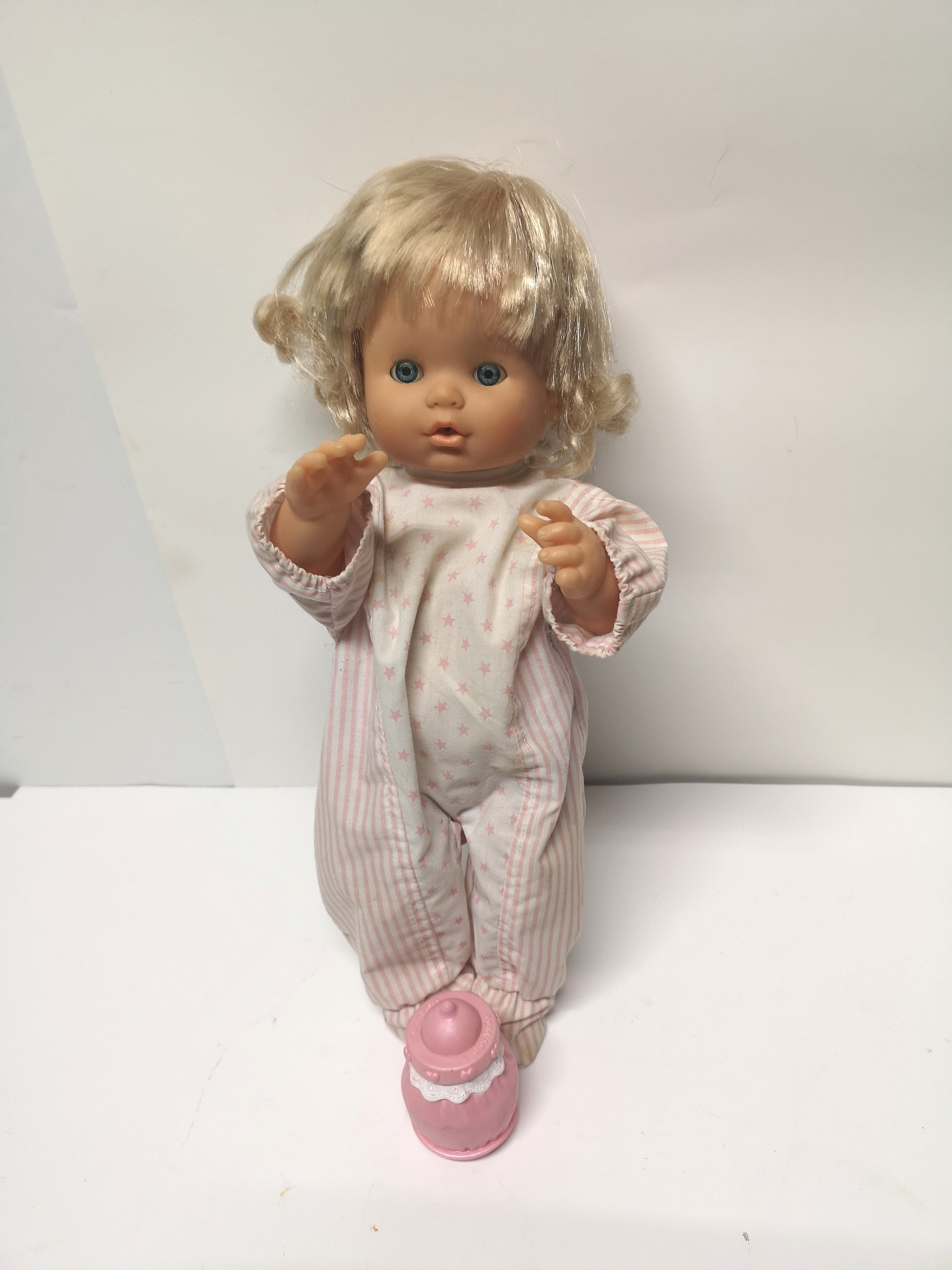 Vintage Famosa Baby Doll 15 Comes With Bottle Blonde Hair Blue Sleepy ...