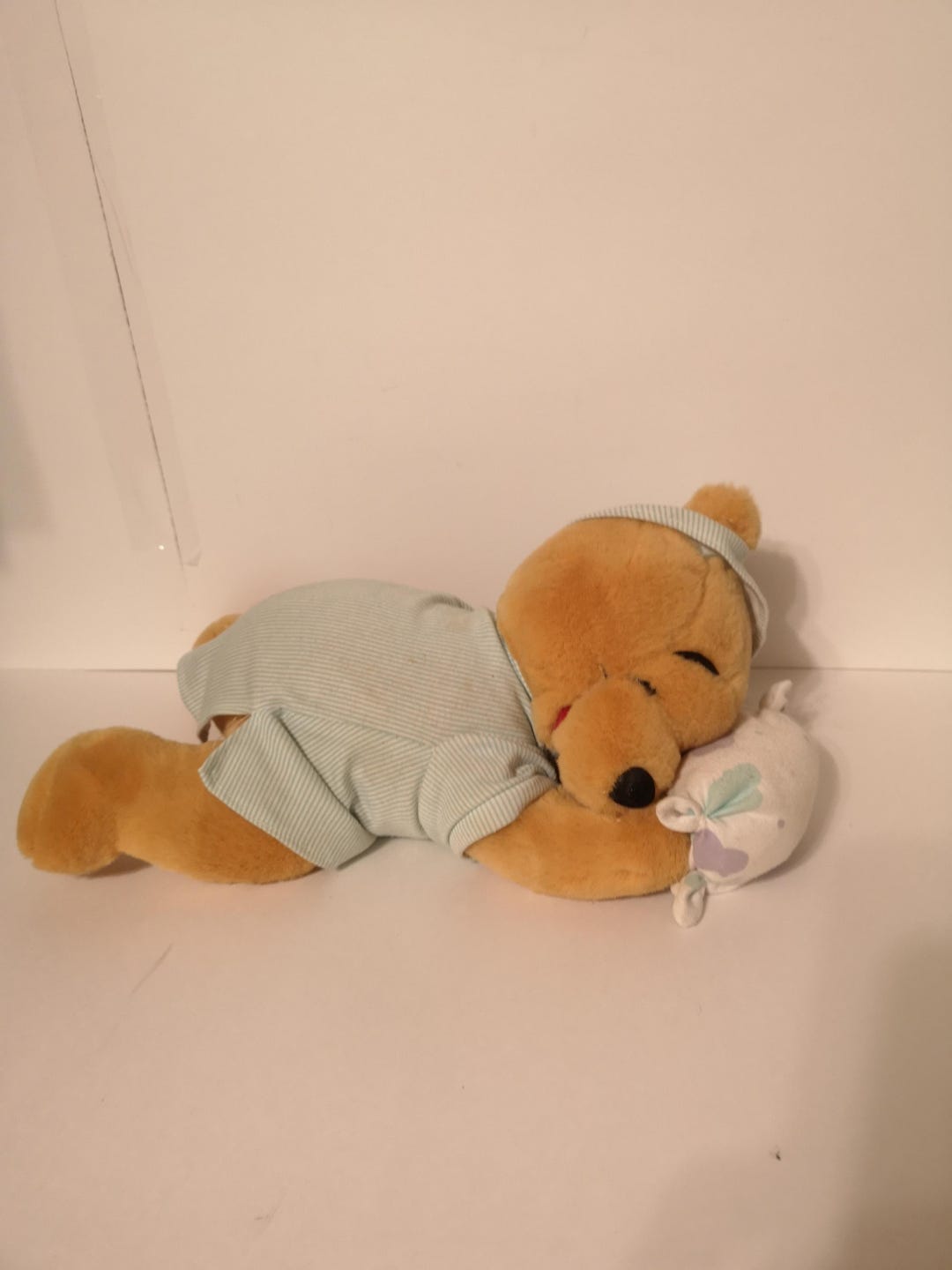 Vintage RARE Adorable Winnie Wind-up Musical Sleeping Pooh Bear Plush ...