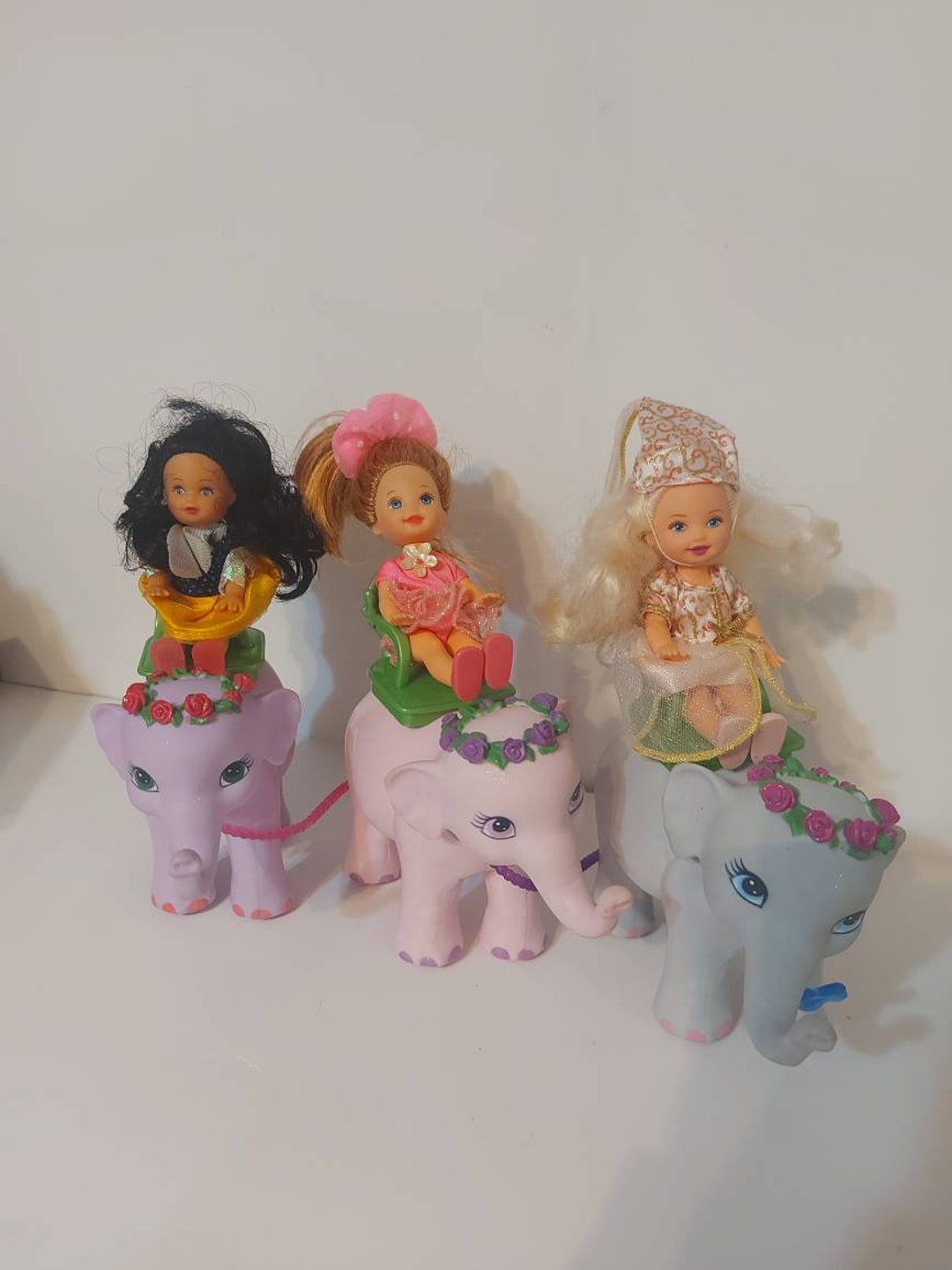 Vintage 1990s Princess Kelly Barbie's and 3 Elephants - Etsy