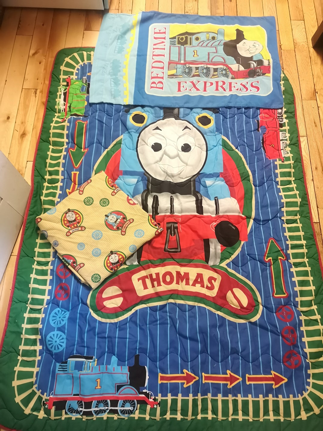 Vintage Thomas the Train 4 Piece Toddler Bed Set Blanket 54" X 40" Flat ...