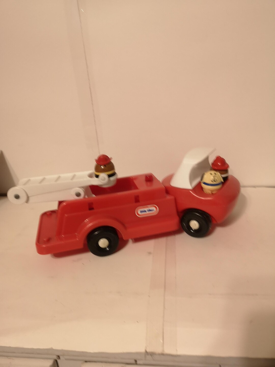 Vintage Little Tikes Firetruck With 2 Firemen and Dog - Etsy