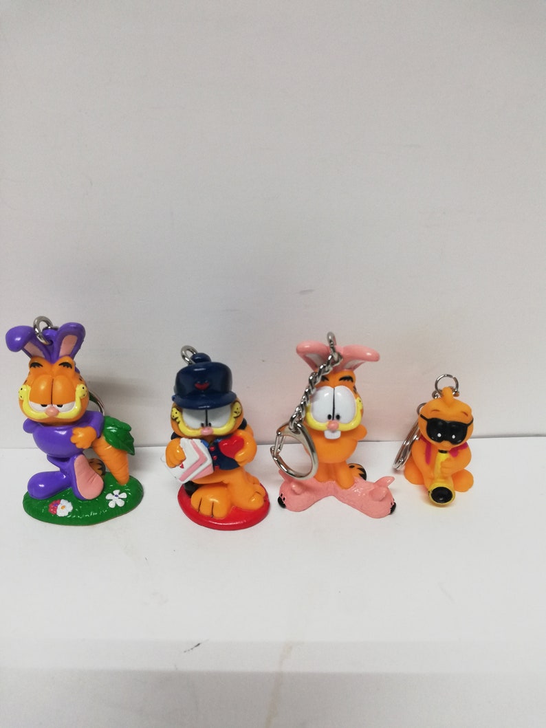 Vintage Lot of 4 Garfield Keychains Aprox 3