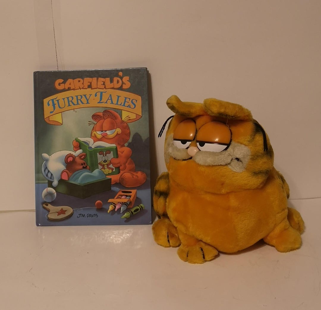 Vintage Large Garfield Plush 12 X 10 and Book - Etsy