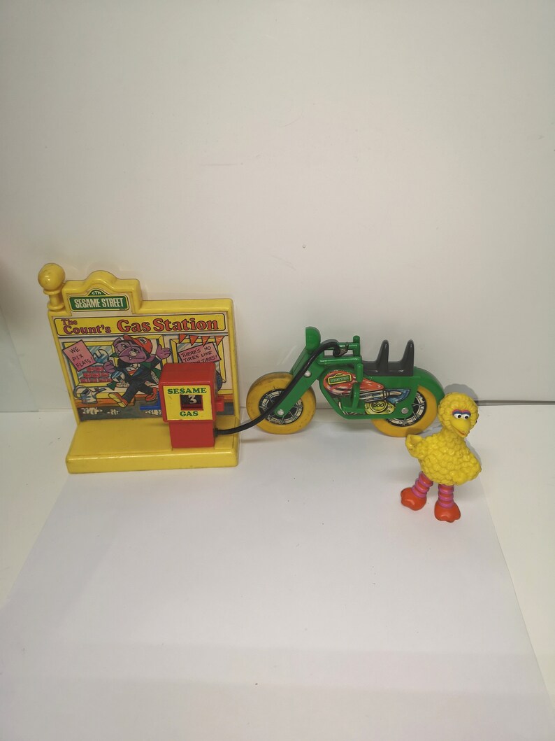 Vintage 1976 Muppets Gas Station Motorcycle and Big Bird Figure - Etsy