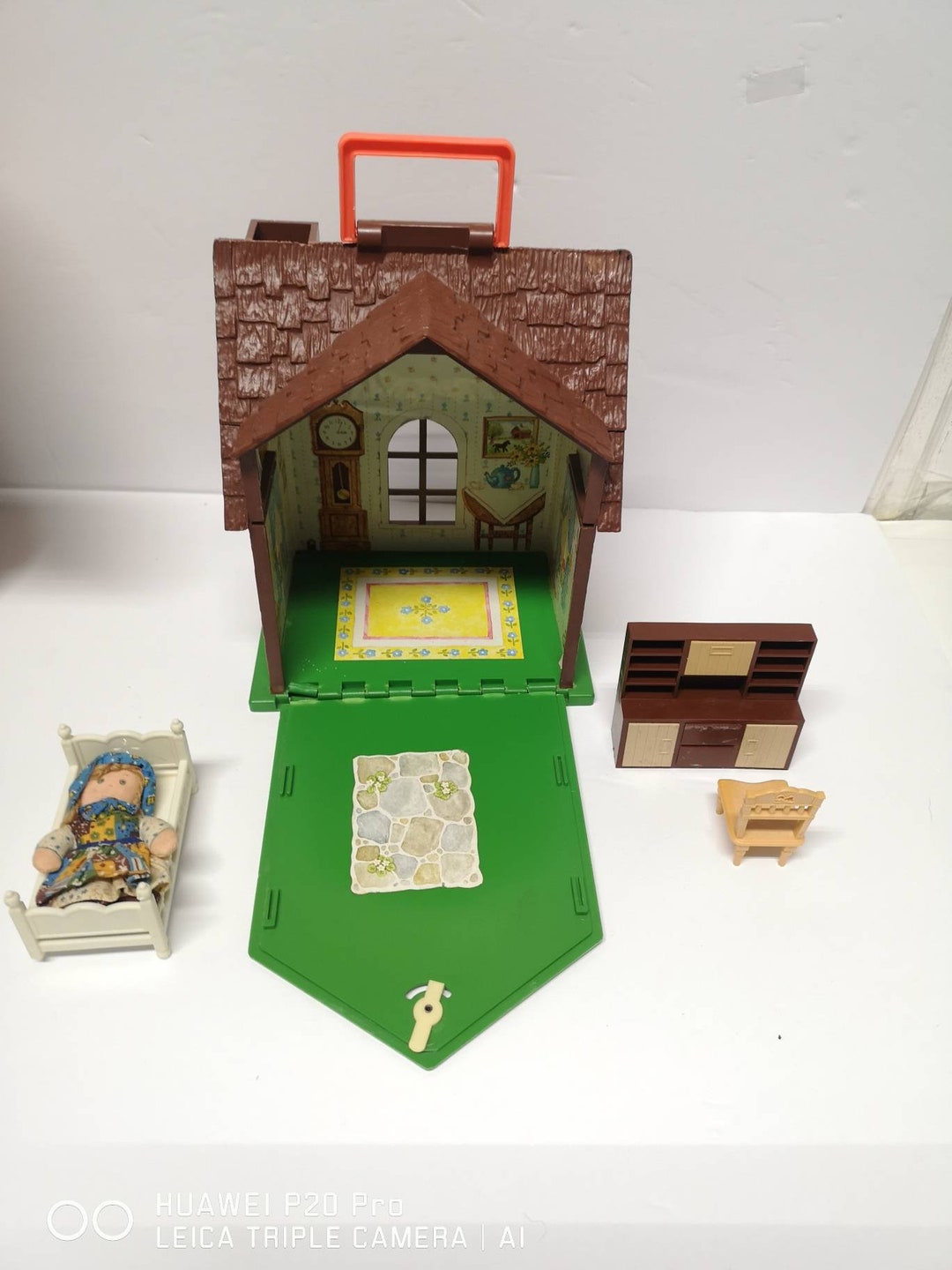 Vintage 1976 Holly Hobbies Playhouse With Doll and 3 Pieces of ...