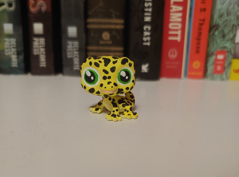 Custom Gecko Littlest Pet Shop - Etsy