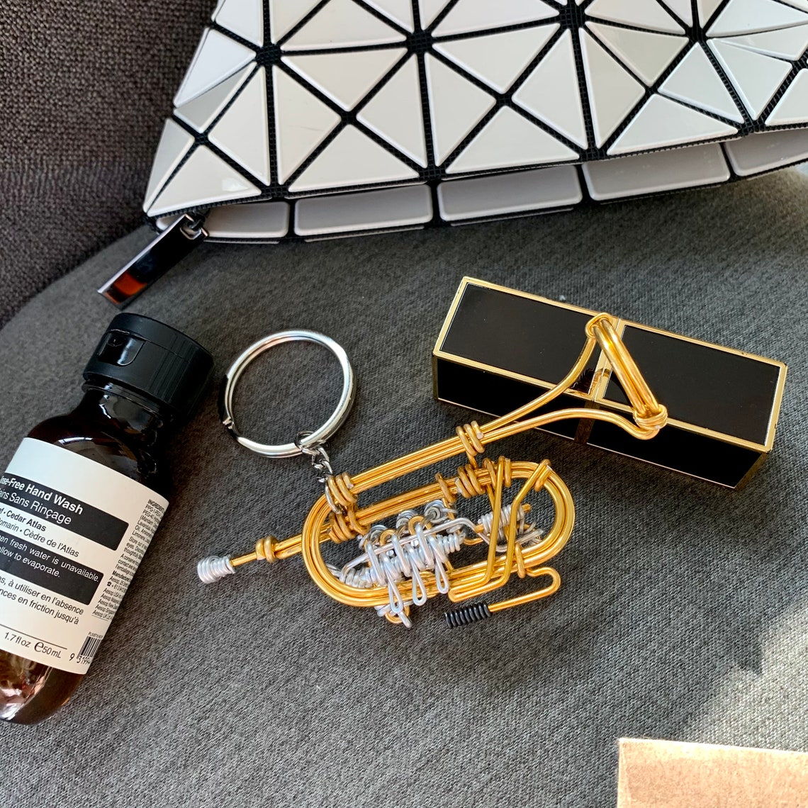 Rotary Trumpet Wire Art Instrument Keychain - Etsy