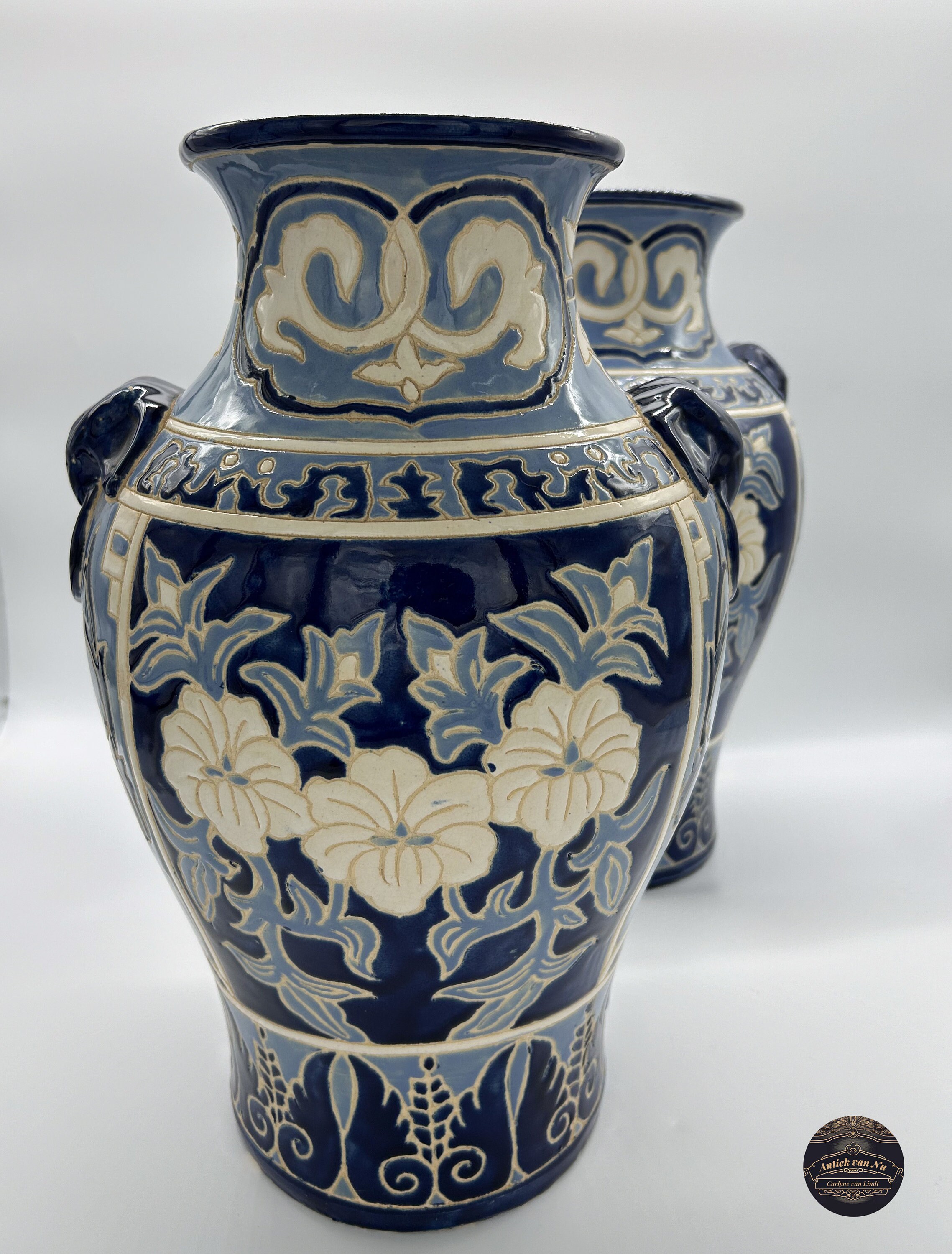 Beautiful Blue Antique Vases Set - Etsy