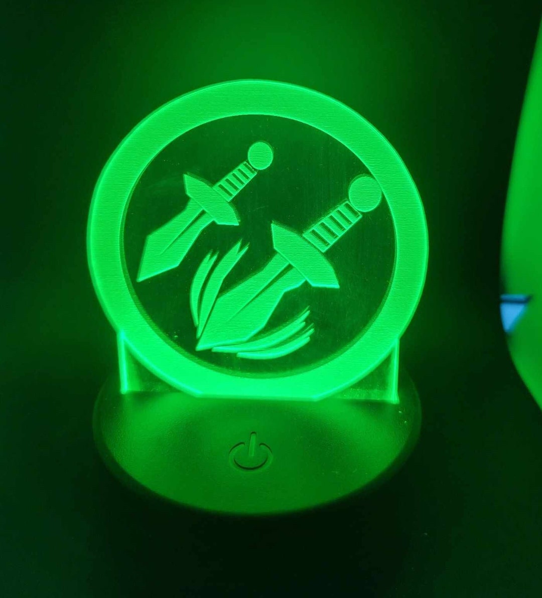 Rogue Class Icon Lamp - Etsy