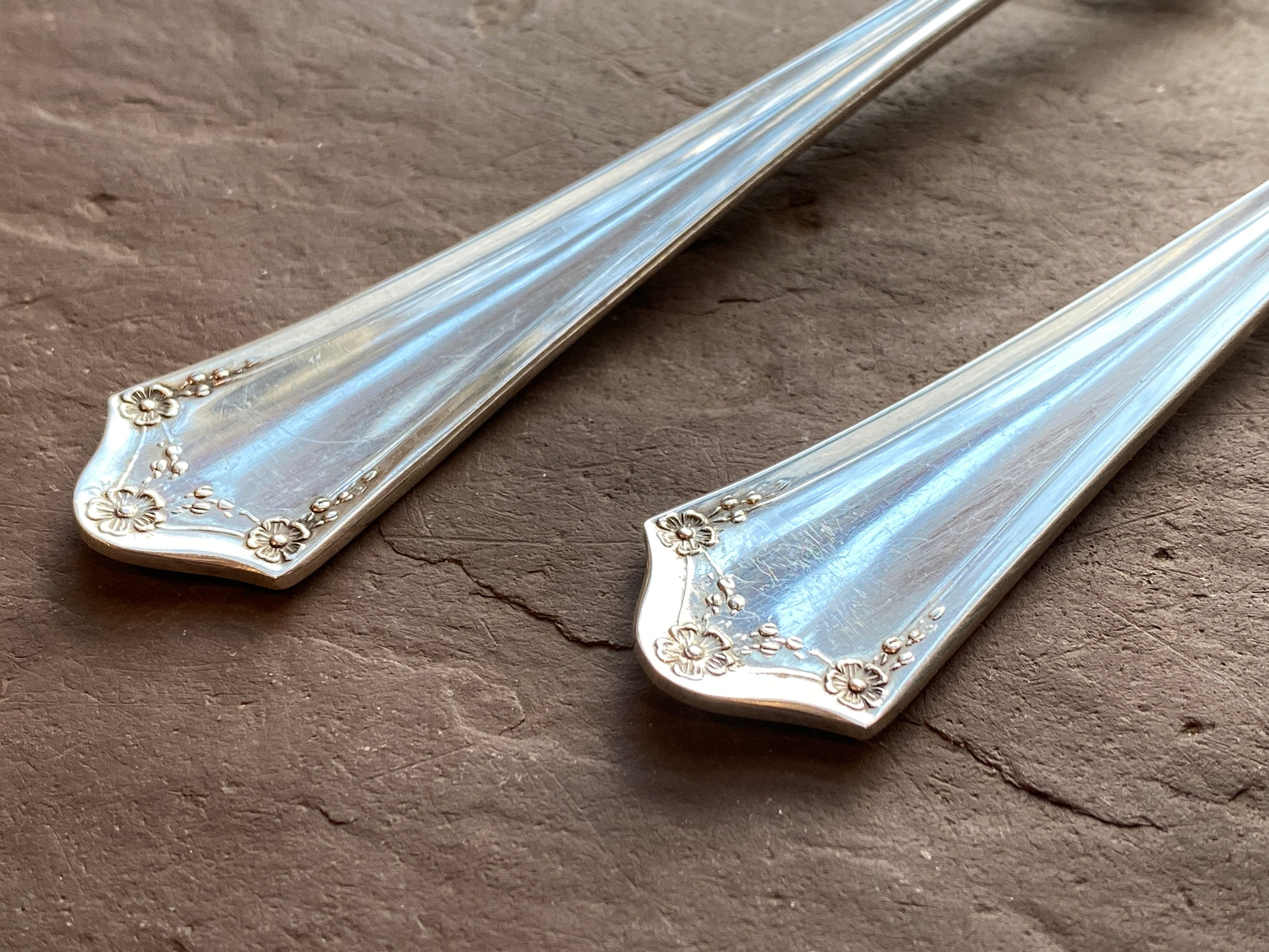 Oneida Community Par Plate PRIMROSE 1915 Antique Silver Plate Set of 2 ...