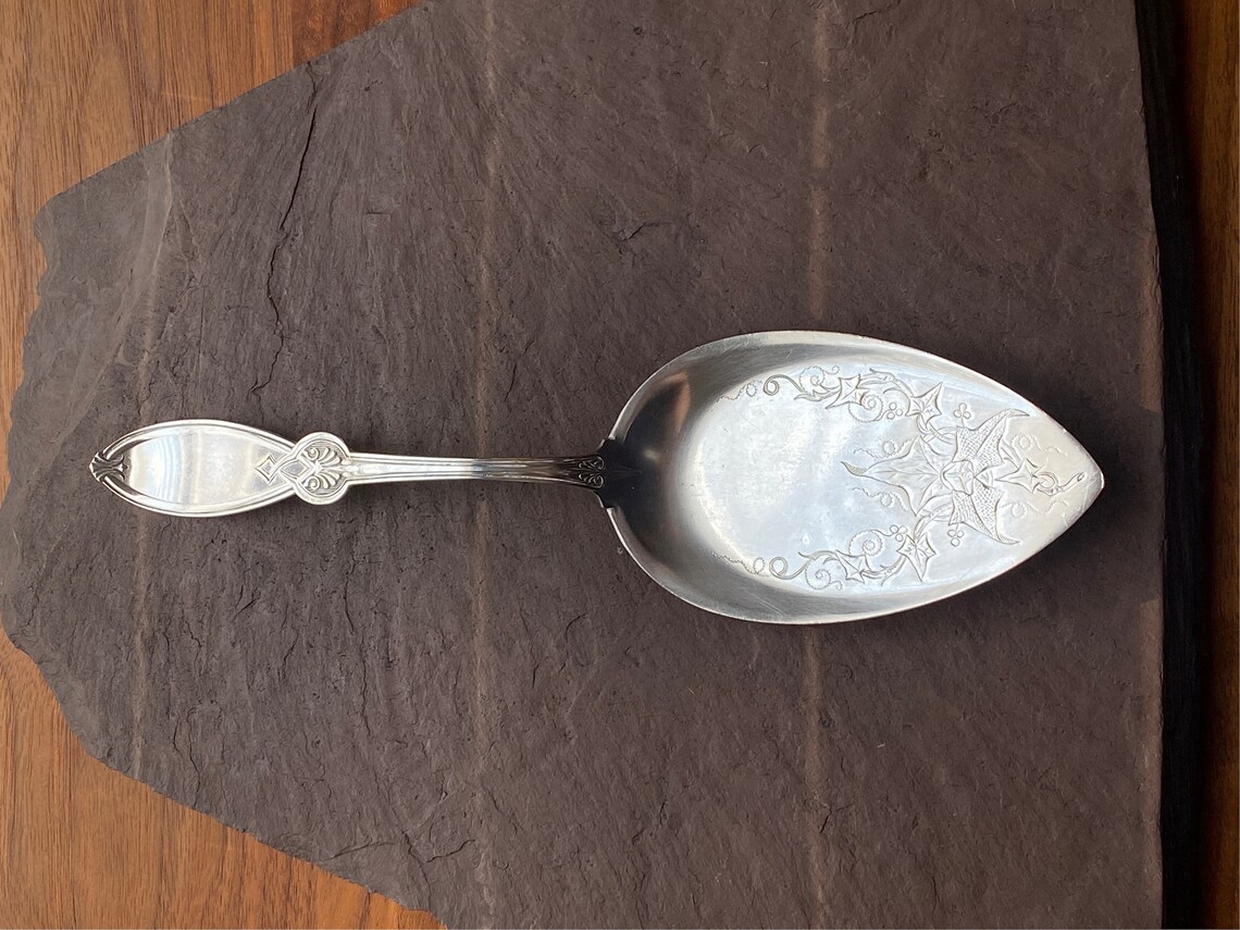 1847 Rogers Bros A1 ROMAN 1865 19th C. Antique Silver Plate Pie / Cake ...