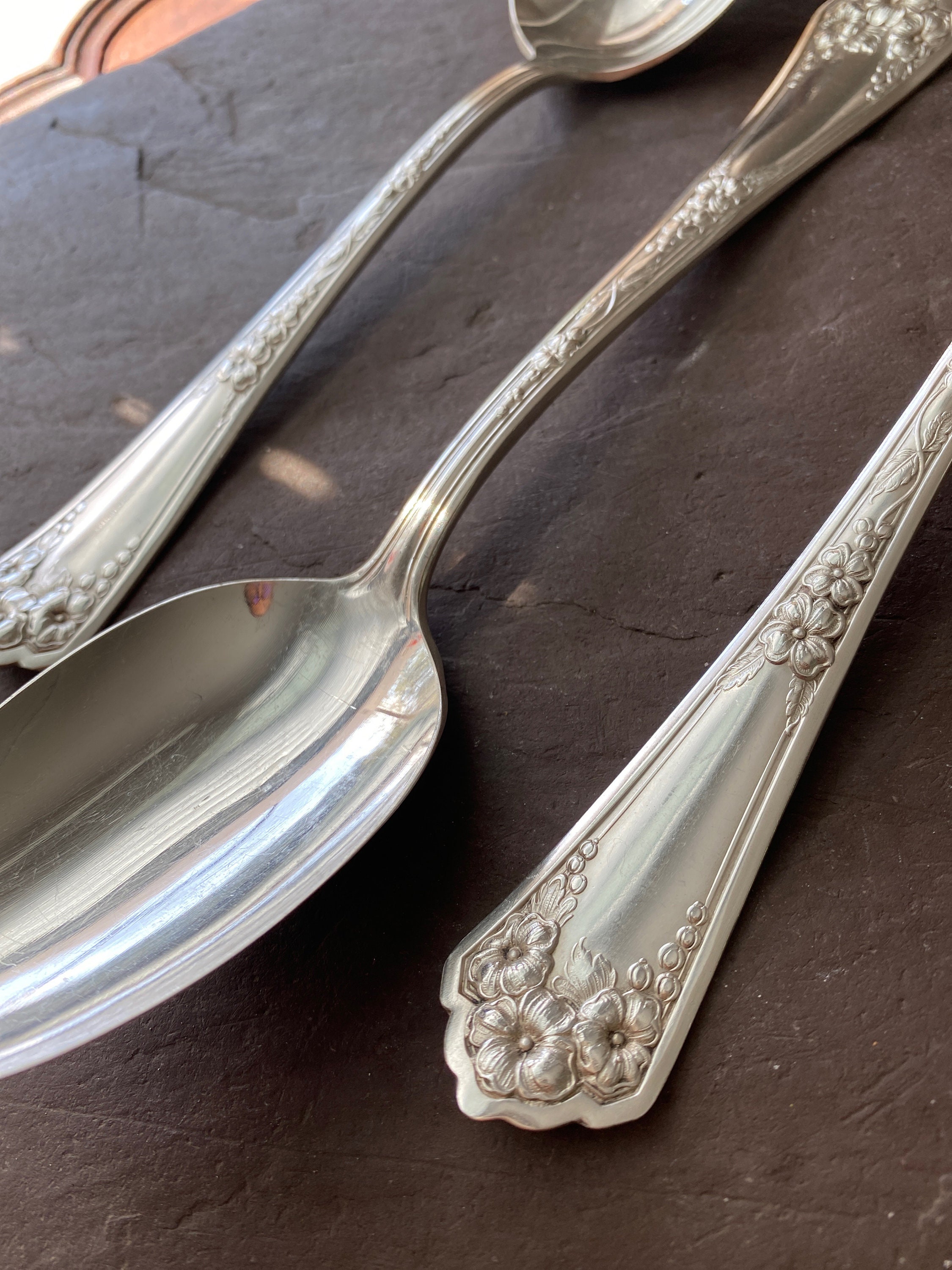 ONE Wm Rogers and Son AA PRIMROSE 1912 Antique Silverplate Floral ...