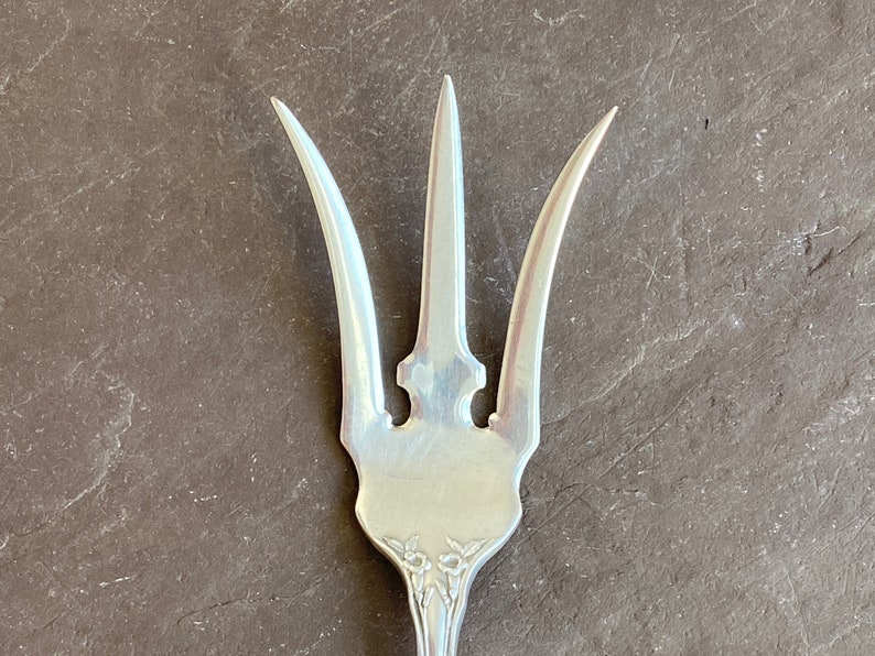Antique Silver Plate Unique Three Pronged Lettuce Fork Wallingford Co ...
