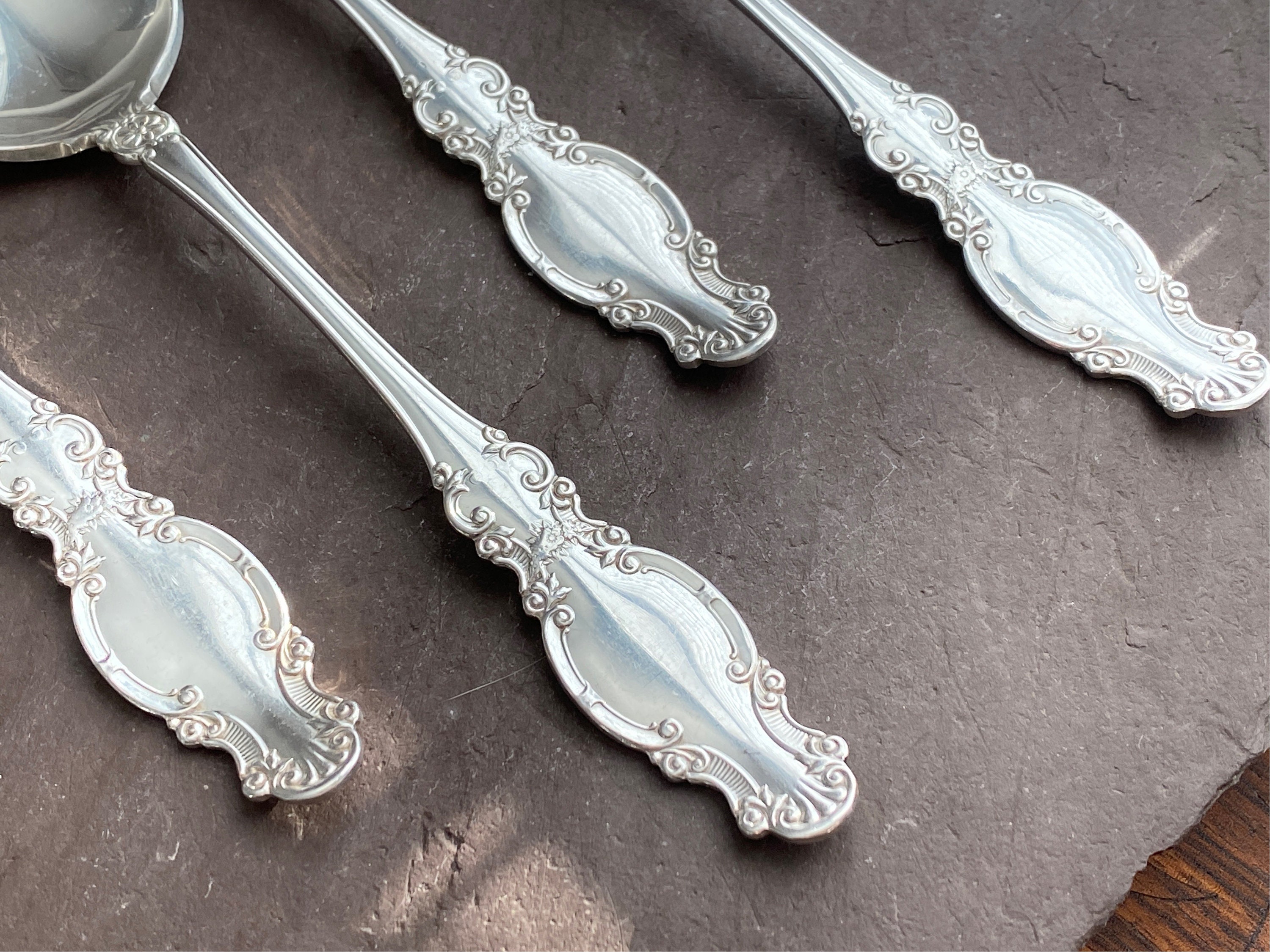 Wm Rogers MELROSE 1898 ANTIQUE Large Silverplate Serving Spoons ...