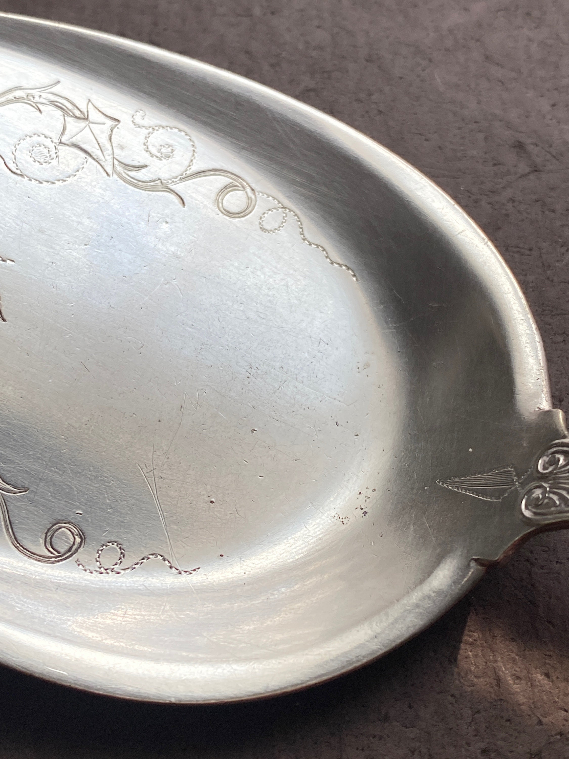 1847 Rogers Bros A1 ROMAN 1865 19th C. Antique Silver Plate Pie / Cake ...