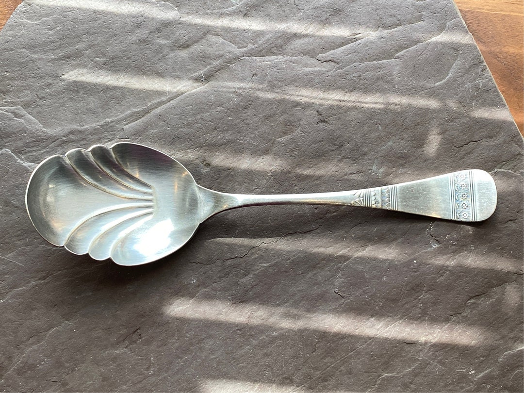1880 Pairpoint Mfg Co ASCOT 1886 Antique Silverplate Large Scalloped ...