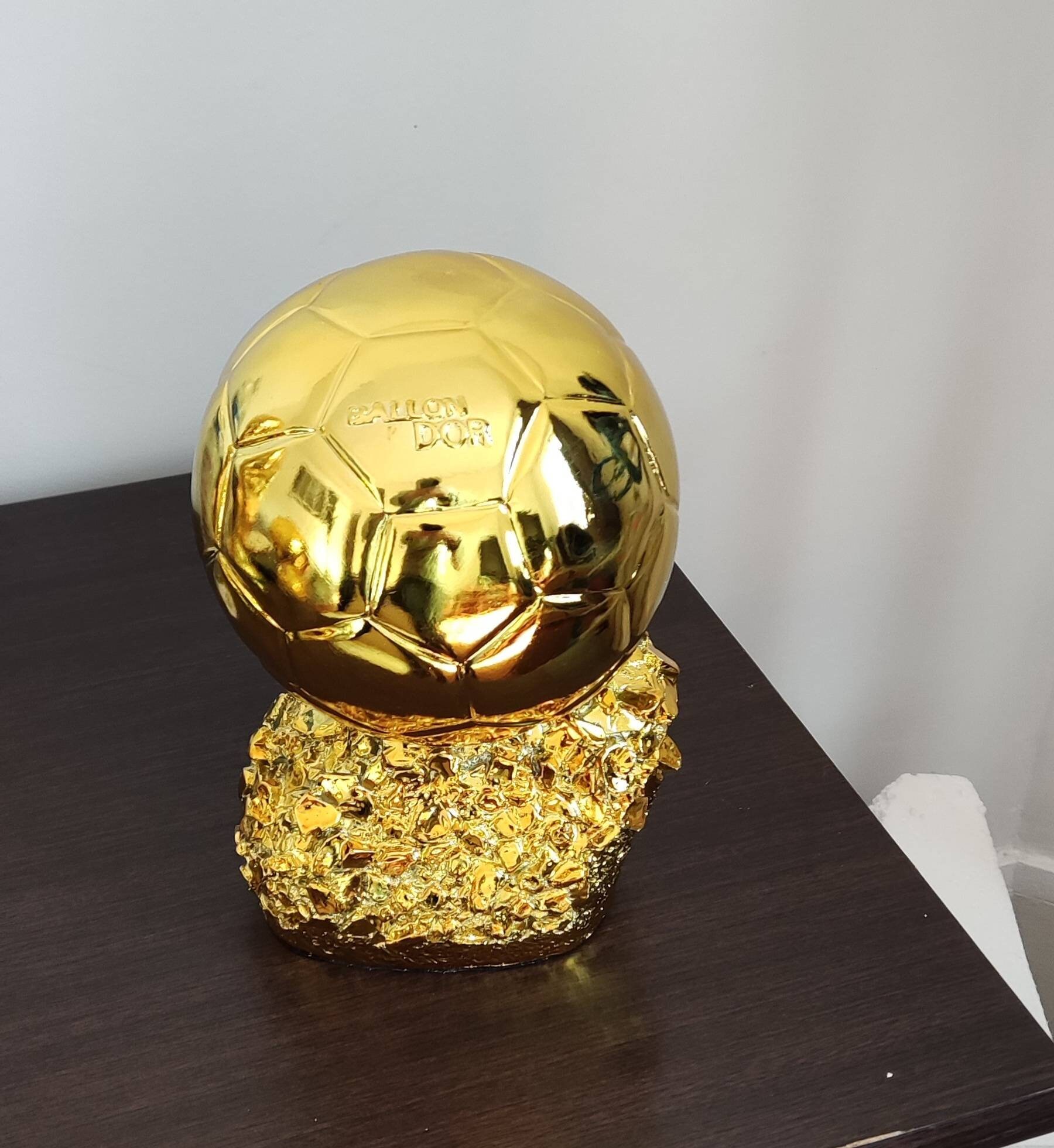 Replica Golden Ball, World Golden Ball Trophy 25cm 1.3 Kg, Ballon D'OR ...