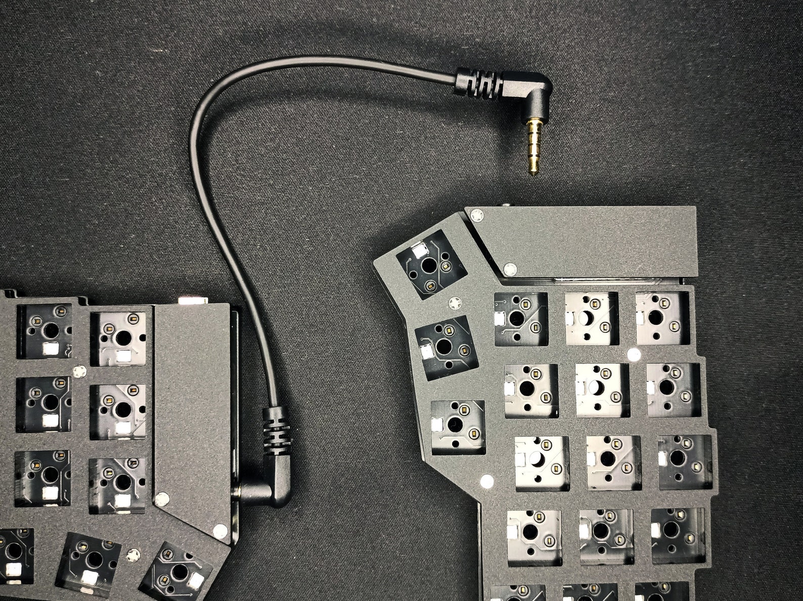 Pabile Corne V3 Hotswap MX Split Ergonomic Mechanical Keyboard Ready to ...