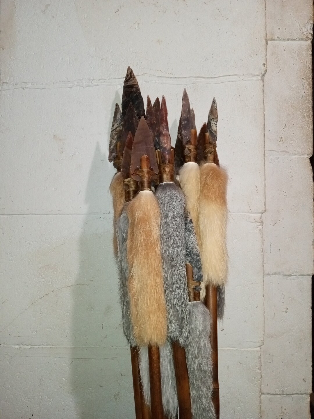 10 - 20 Pcs / Unit 40"-48" Rivercane Mini Decorative Spear W/3" Agate Arrowheads (resale Purpose ...