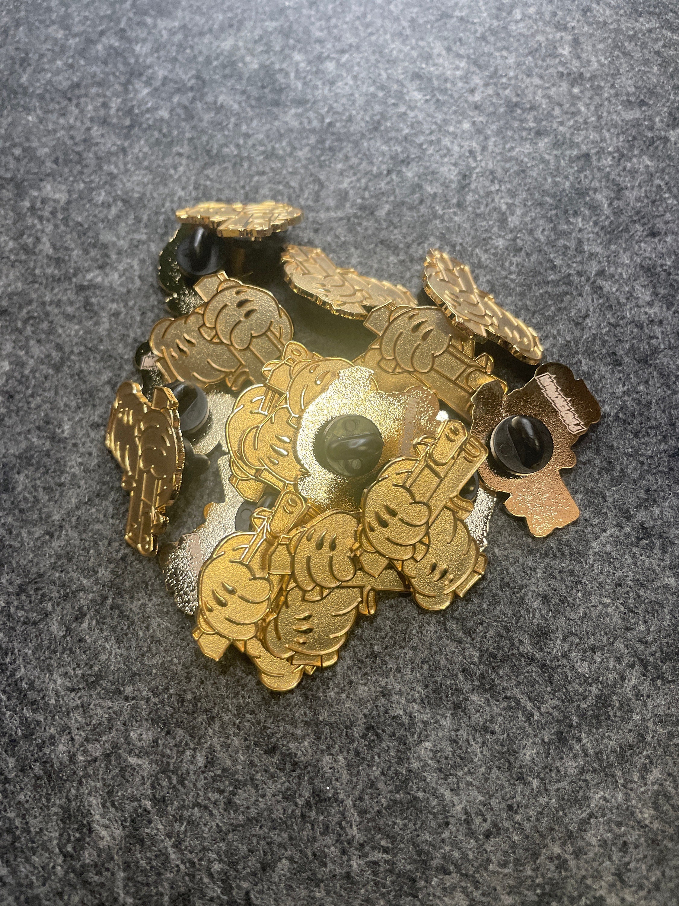 Gold mickey Blicky 1.25 Inch Diecast Metal Pin Enamel - Etsy