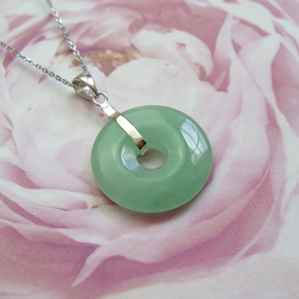 Jade Circle Pendant - Etsy