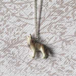 Howling Wolf Porcelain Animal Pendant Necklace - Etsy