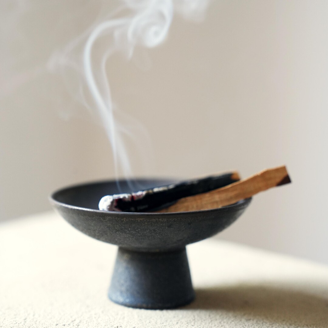Elegant Ceramic Incense Holder – Minimalist Zen Design for Sticks ...