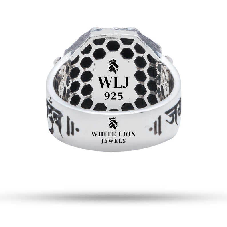 Chhatrapati Shivaji Maharaj Raj Mudra Me Maratha Oxidized 925 Silver ...