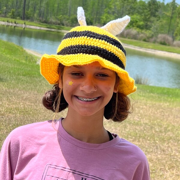 Bumble Bee Bucket Hat - Etsy